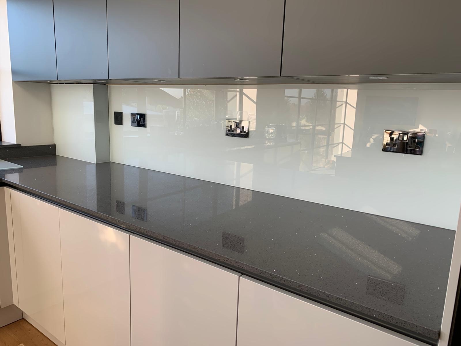 Glass Kitchen Splashbacks in Croydon, South & West London